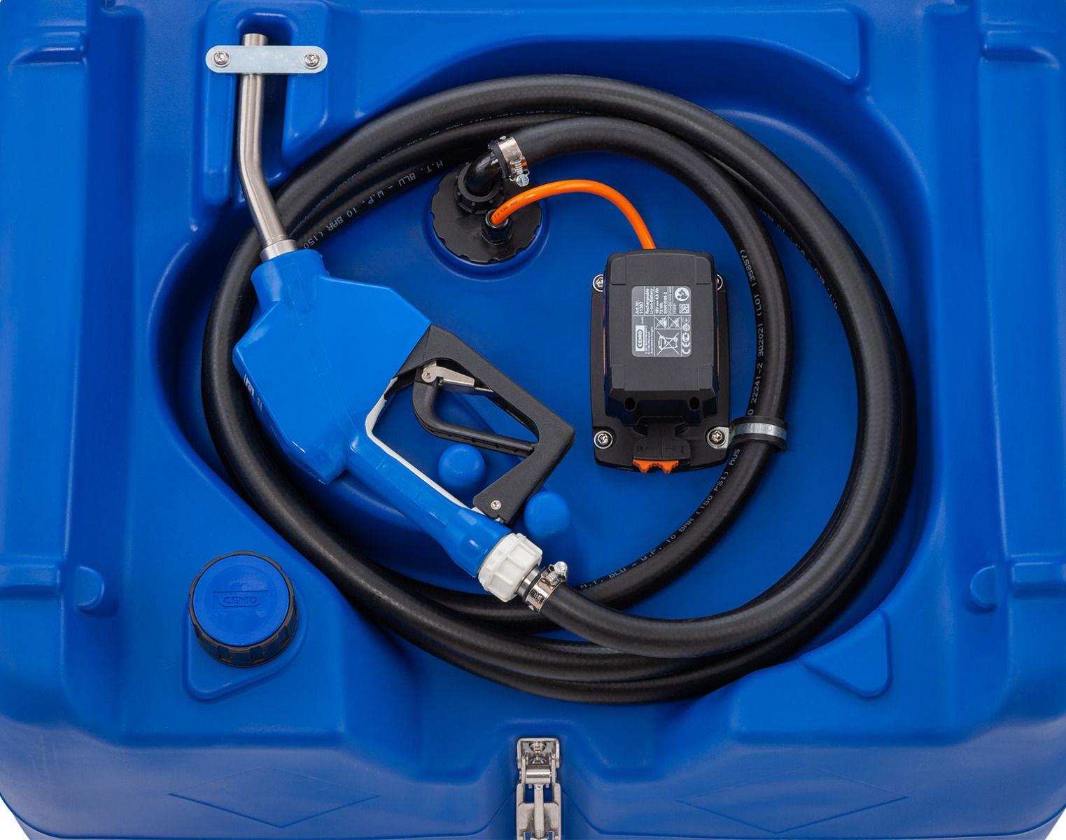 Cisterna AdBlue da 210L con pompa sommersa, coperchio e batteria |Cemo
